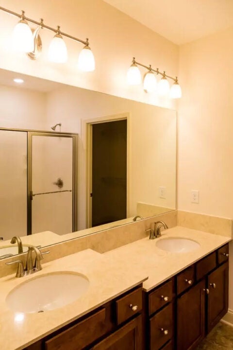 Benefits of Using Granite in Your Bathroom Design